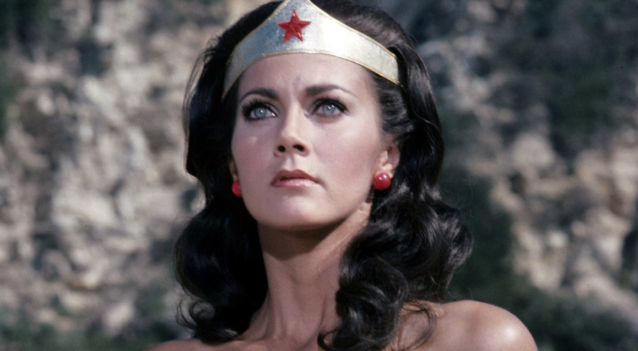 Wonder Woman 2 | Lynda Carter en platicas para sumarse al elenco ...